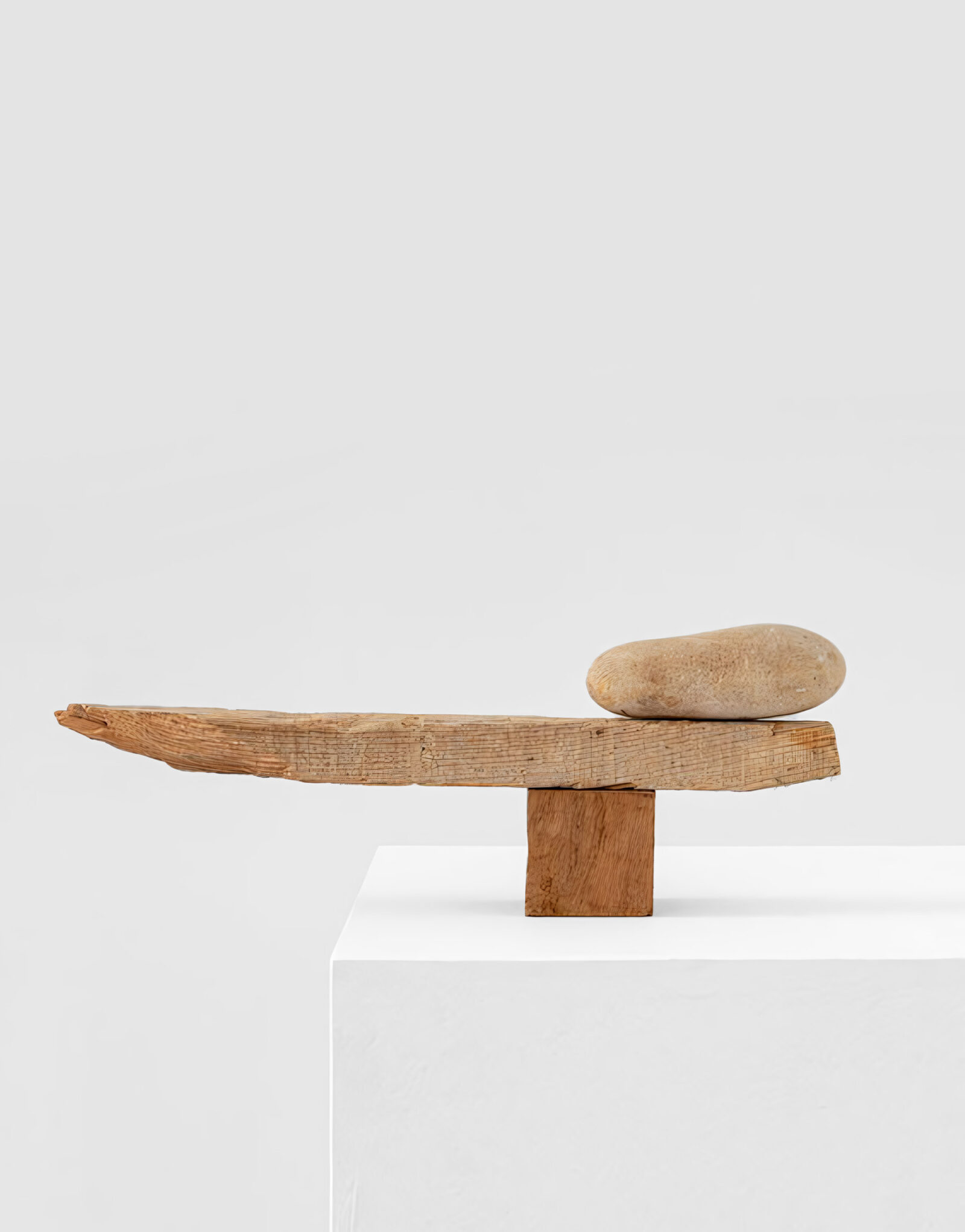 Fernanda Gomes - The Poetic Potential of Objects | Aesence®