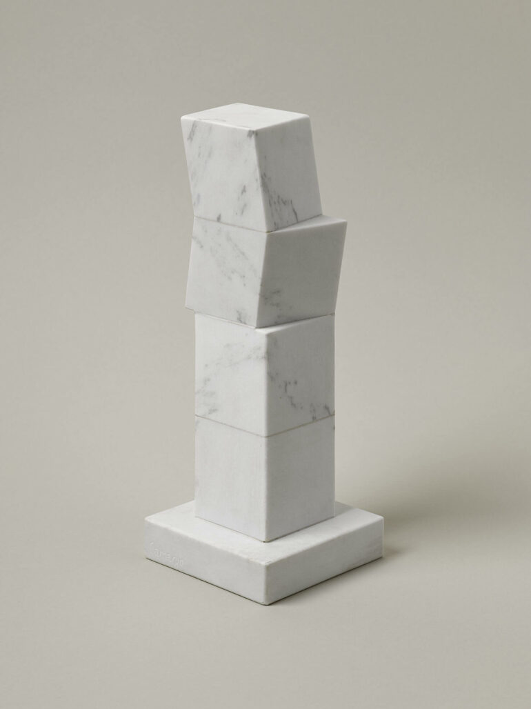 Minimalist Sculptures - What makes them aesthetic? | Aesence®