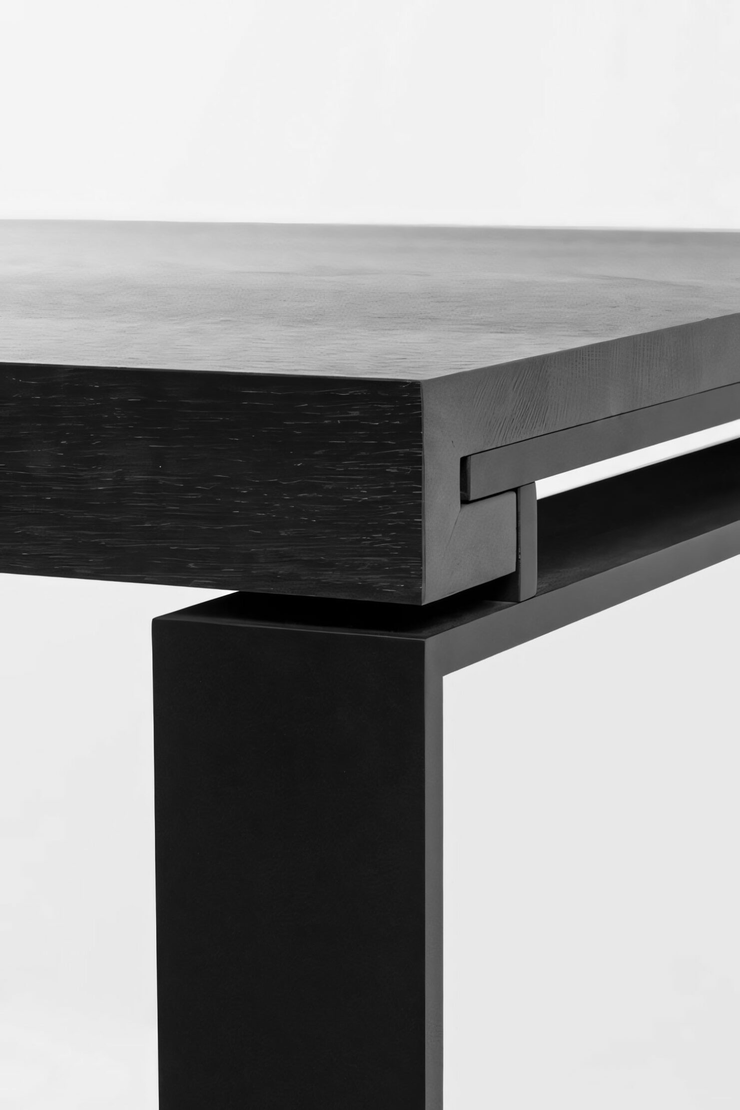 What Makes Minimalist Design? The Big Picture Or The Detail?