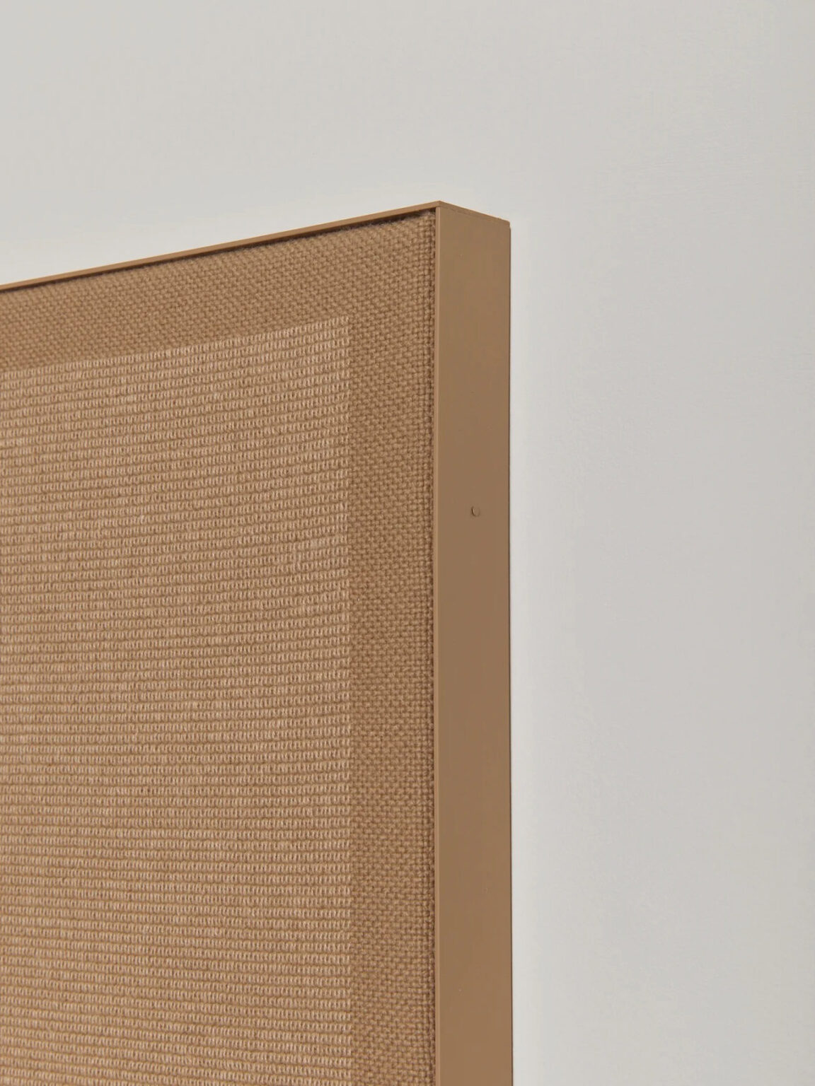 Chris Liljenberg Halstrøm - An ode to simplicity | Aesence®