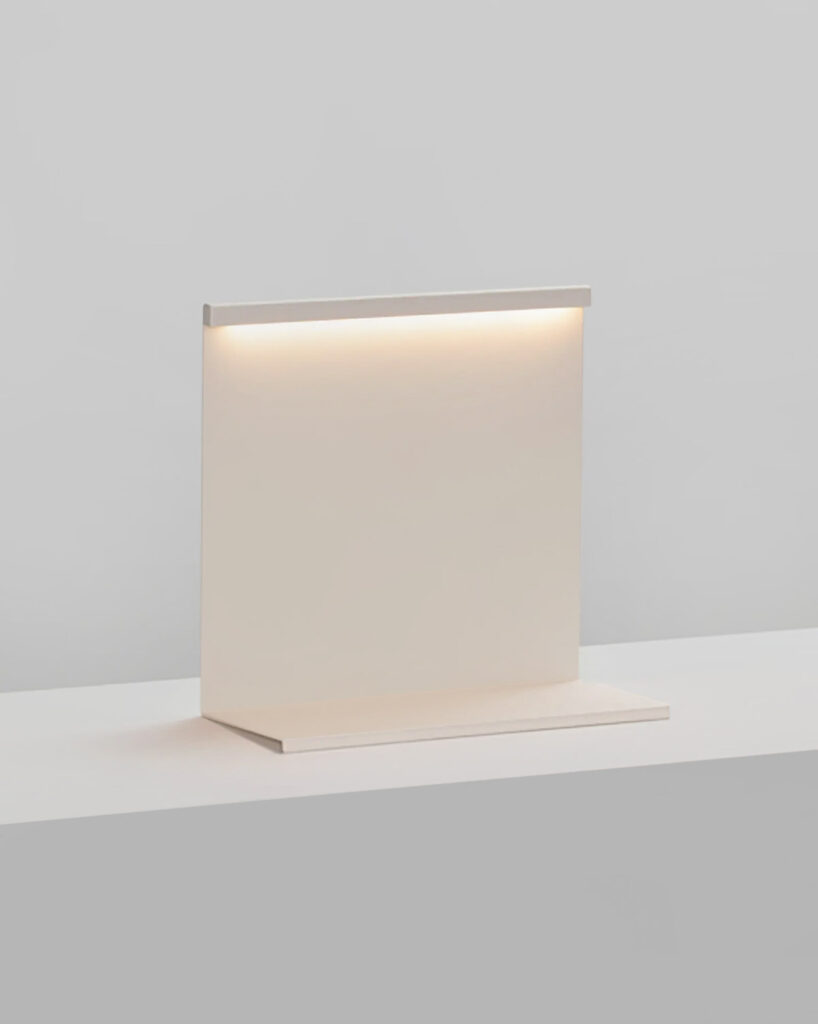 LBM Table Lamp by Moisés Hernández | Aesence®