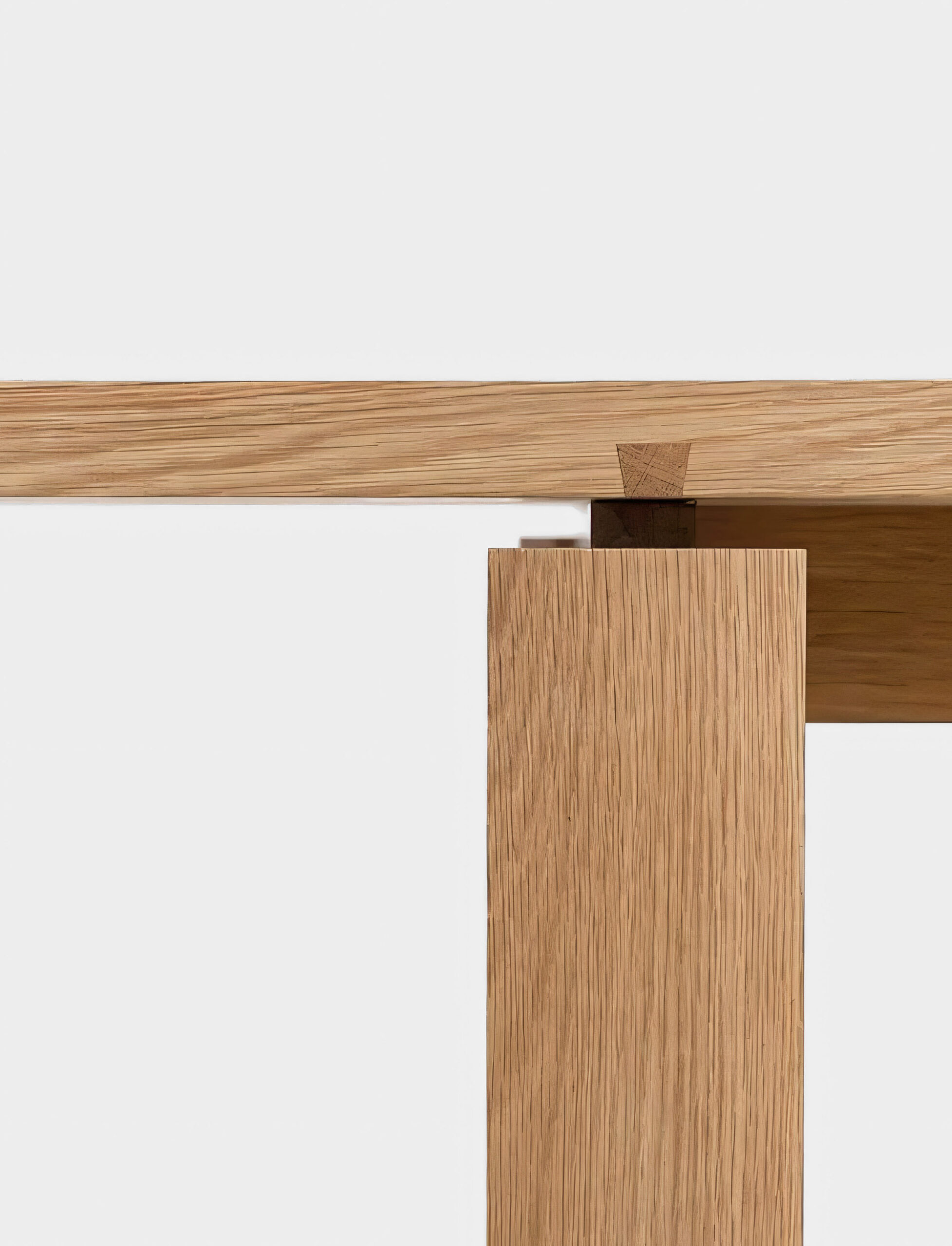 Floating Top Collection by Kobeomsuk Furniture | Aesence®