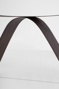 Equilibrium Console by Guglielmo Poletti | Aesence®