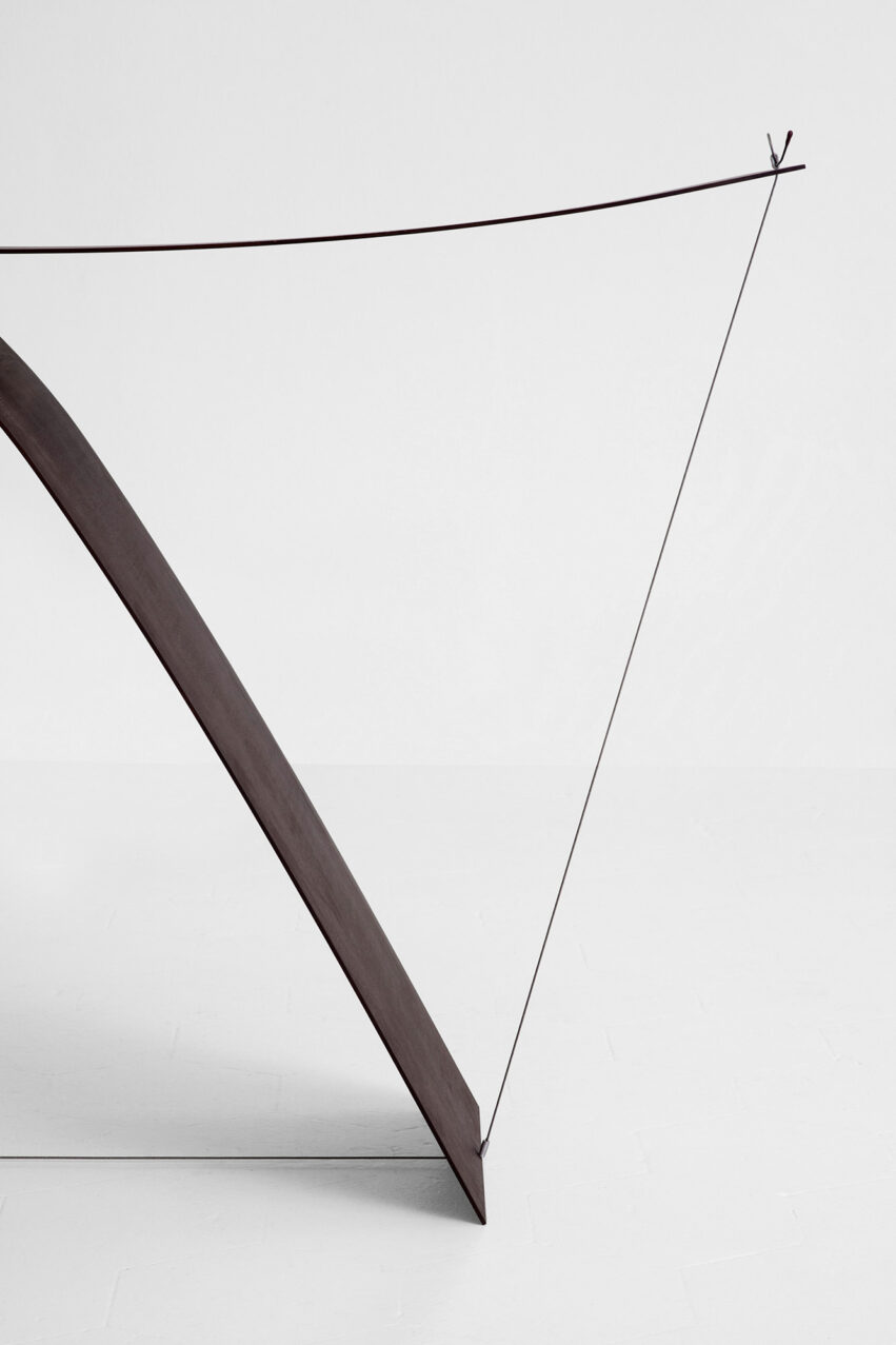Equilibrium Console by Guglielmo Poletti | Aesence®