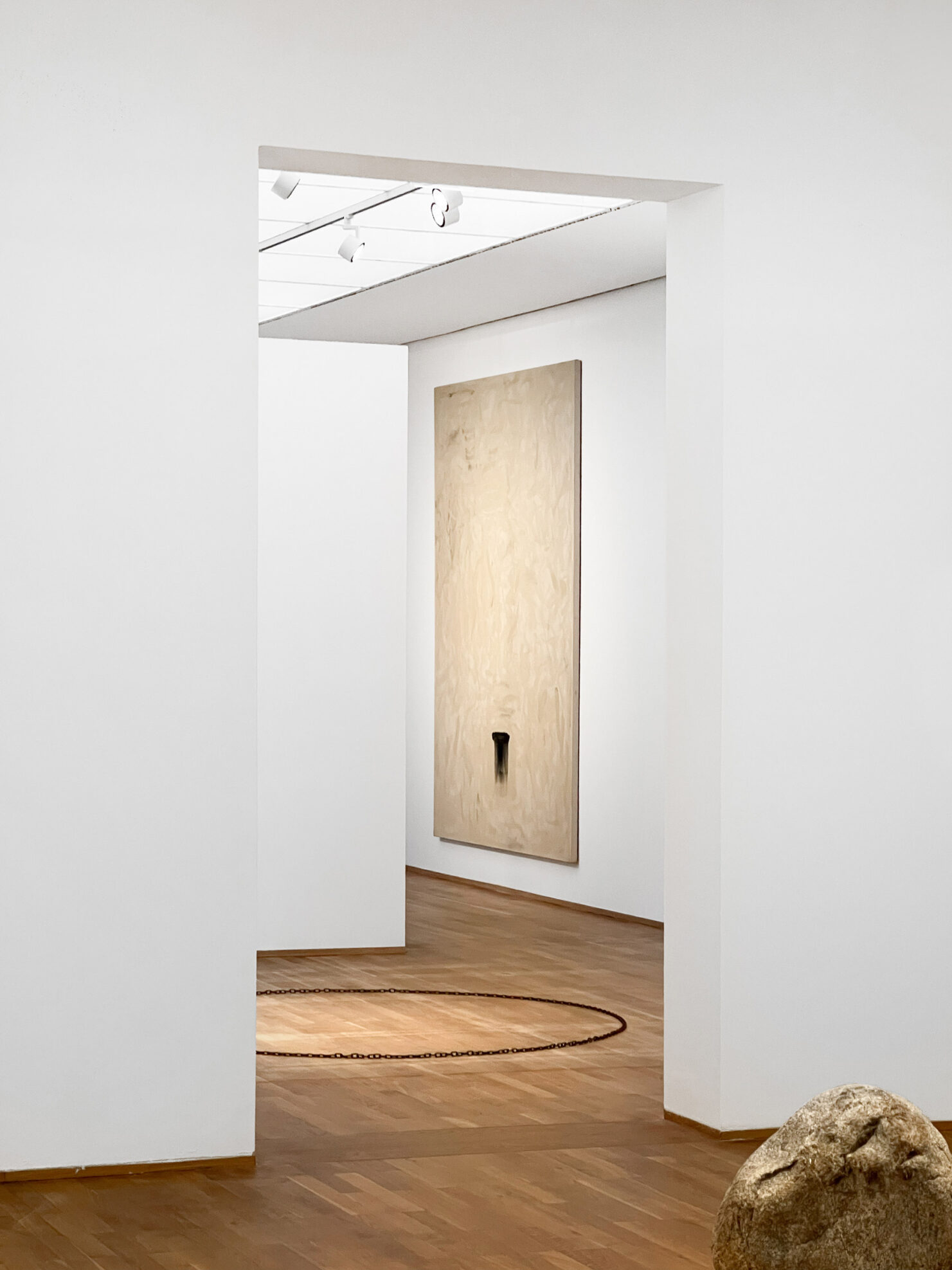 Lee Ufan at Hamburger Bahnhof Berlin: In Dialogue with Art | Aesence®