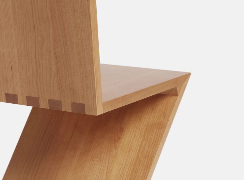 Timeless Minimalism: The Zig Zag Chair | Aesence®