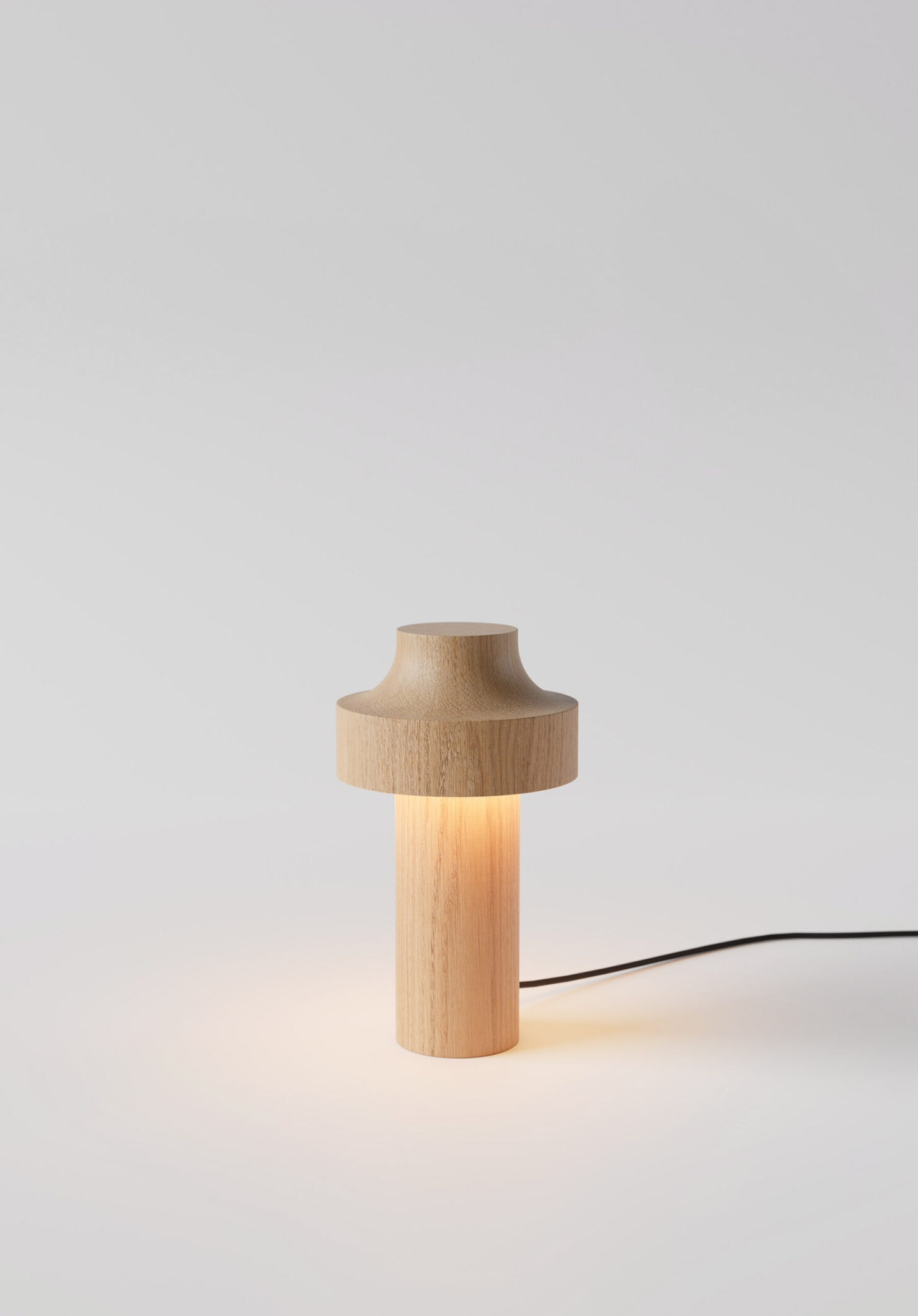 Monolith Table Lamp by Sergio Enríquez | Aesence®