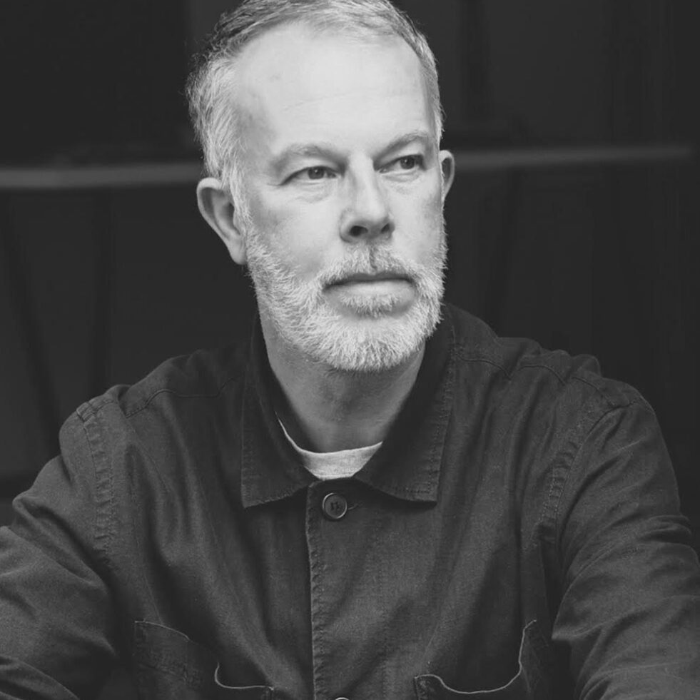 Darren Harvey-Regan - The Erratics | Aesence®